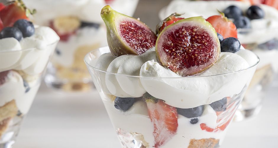 Trifle | Άκης Πετρετζίκης